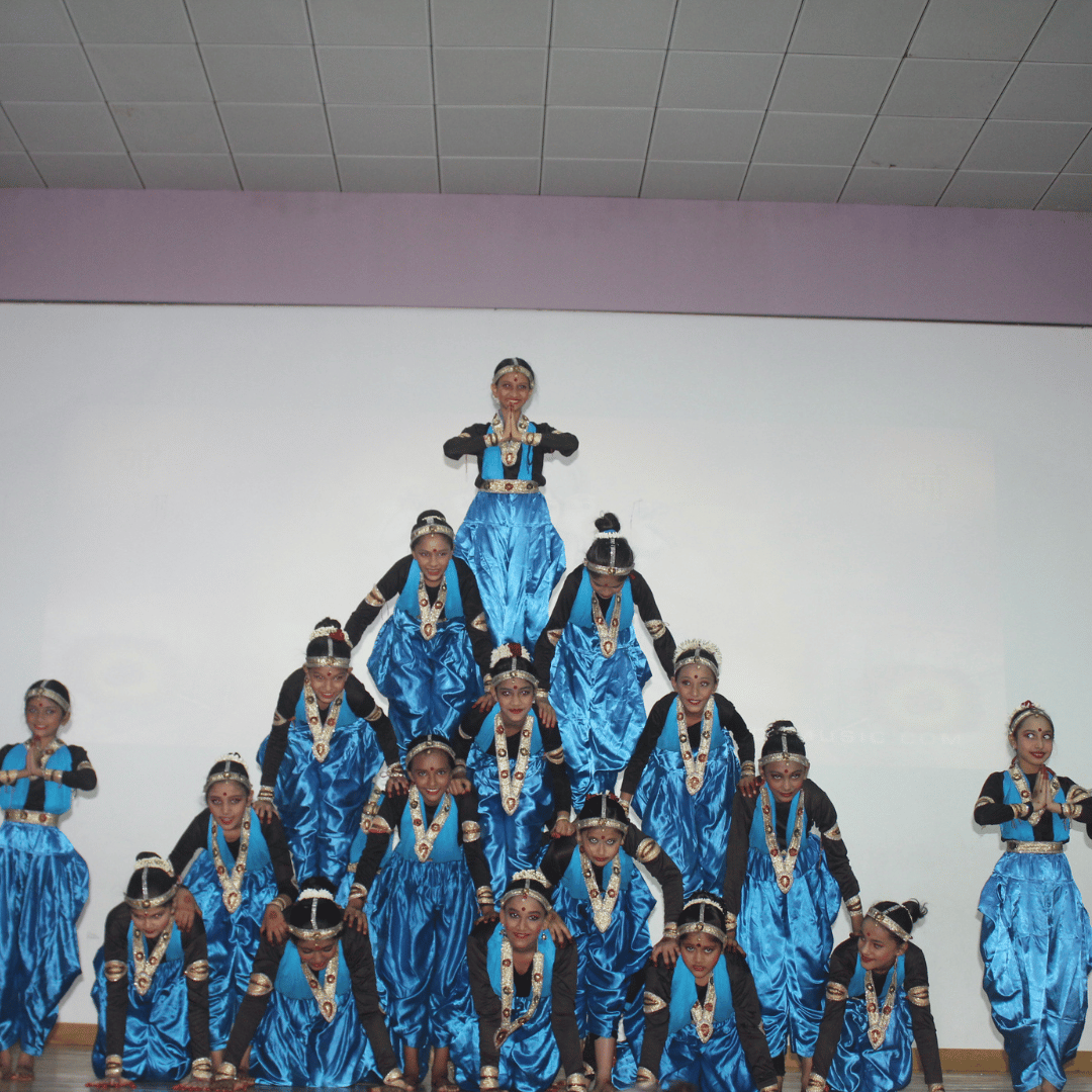 L. P. Savani Academy | Best school in Vesu